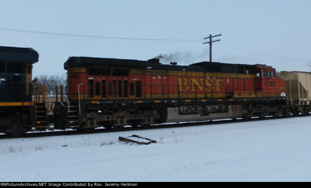 BNSF 4367 (1)